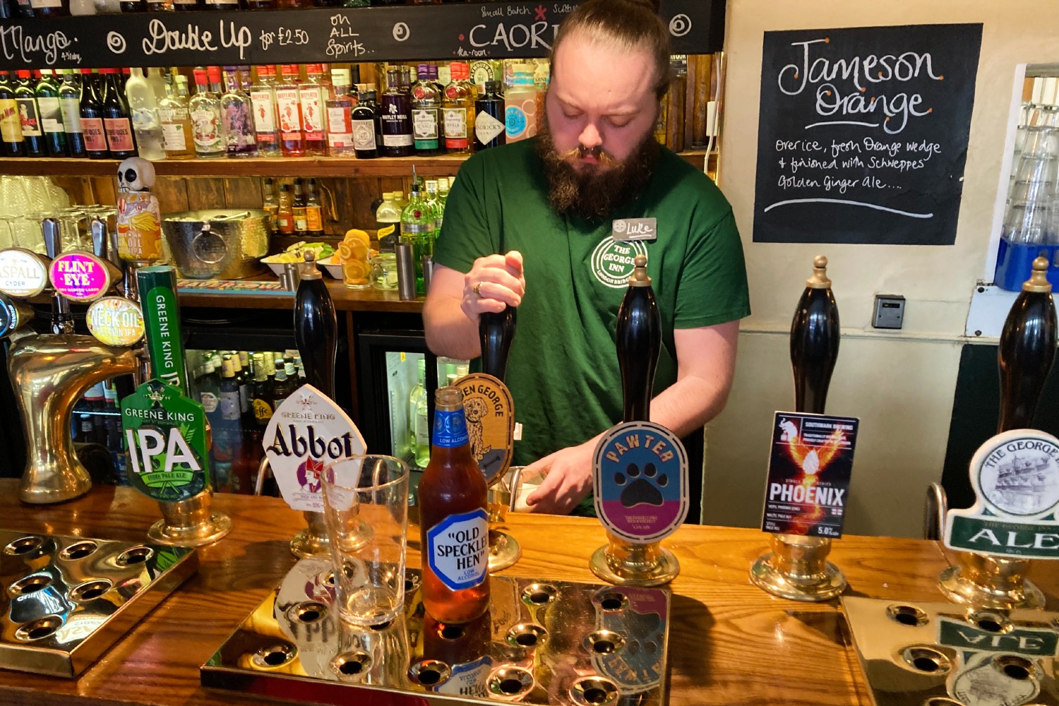 Pubcrawl i London: Guide til de 15 bedste pubber i London (2025)